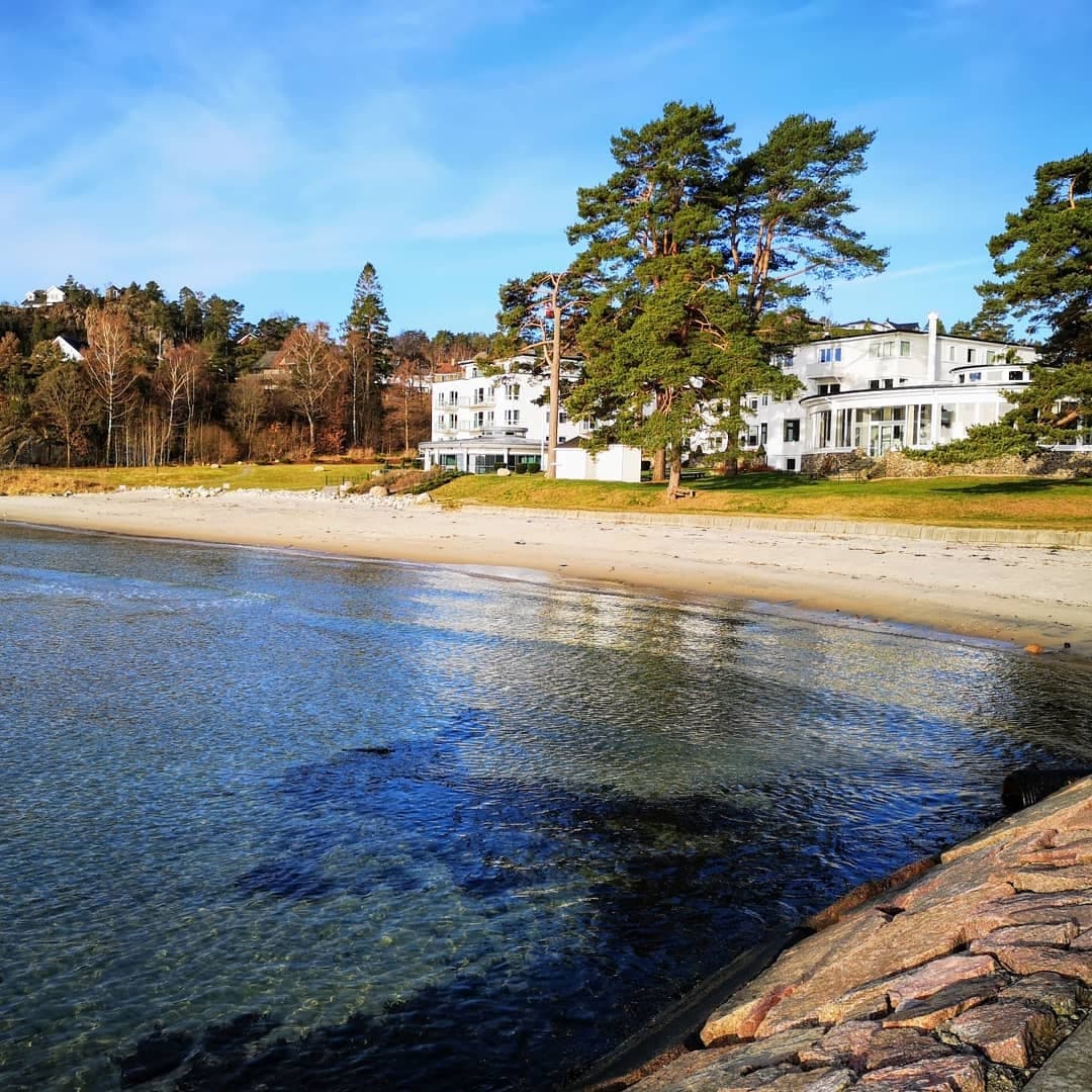 På disse fire hotellene kan du bade ute året rundt uten å fryse - Linns ...
